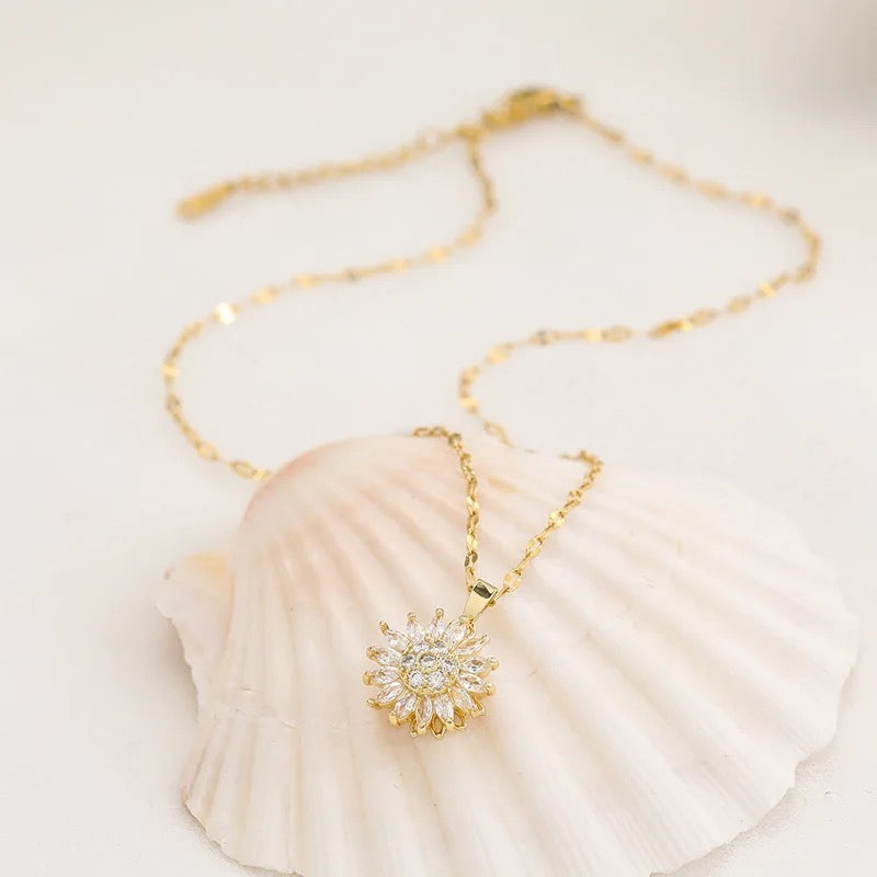 Spinning Sunflower Rotating Necklace For Women – Hiyaro